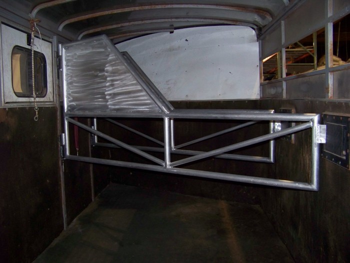 Diy Horse Trailer Dividers at Lachlan Ord blog